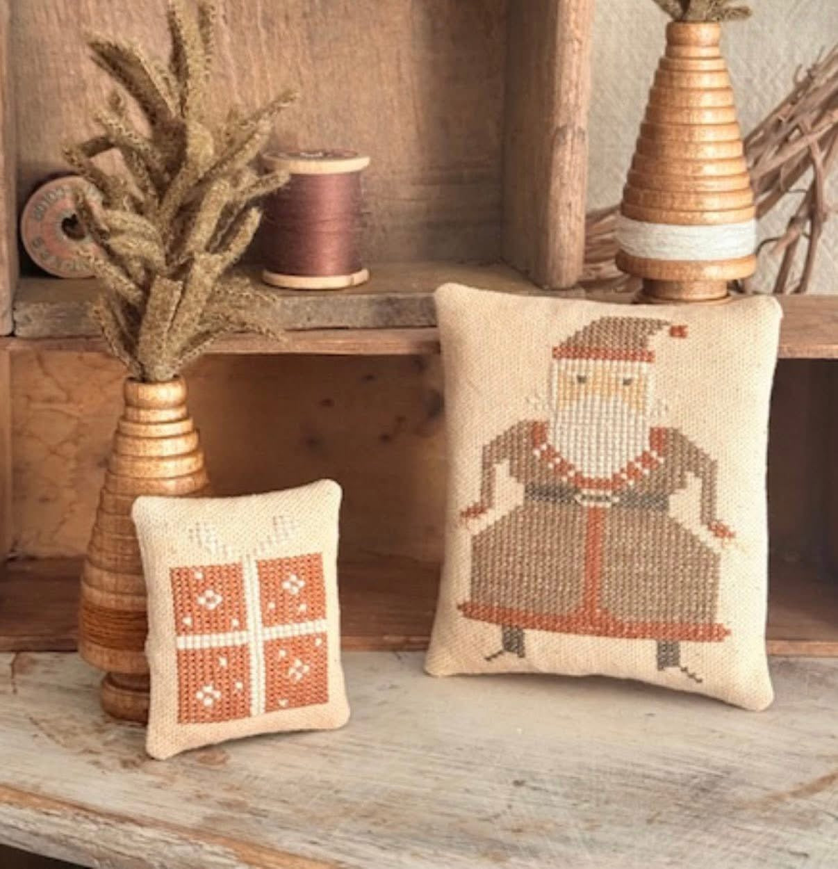 Not Forgotten Farms - Cheerful Giver (Santa) – Black Cat Stitchery